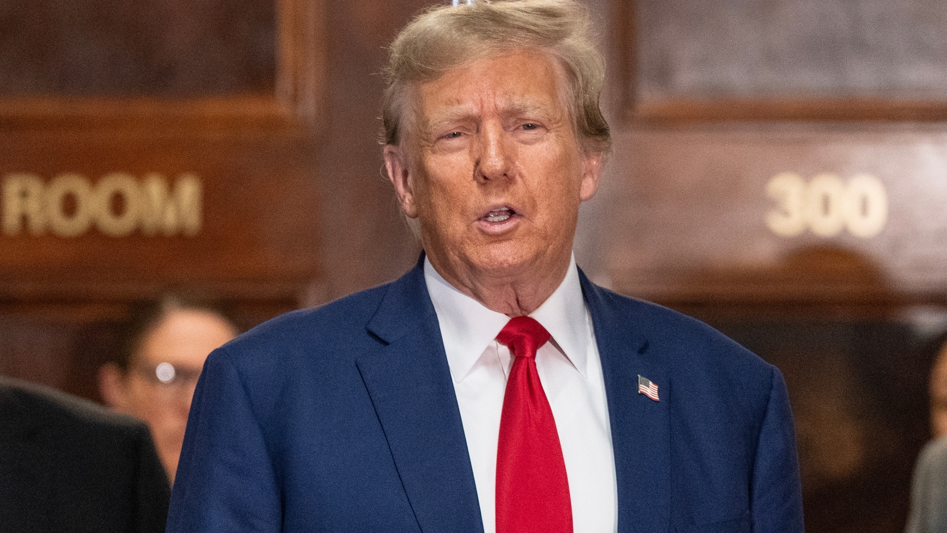 Si Donald Trump gana la presidencia, ¿qué hará con los cheques de ...