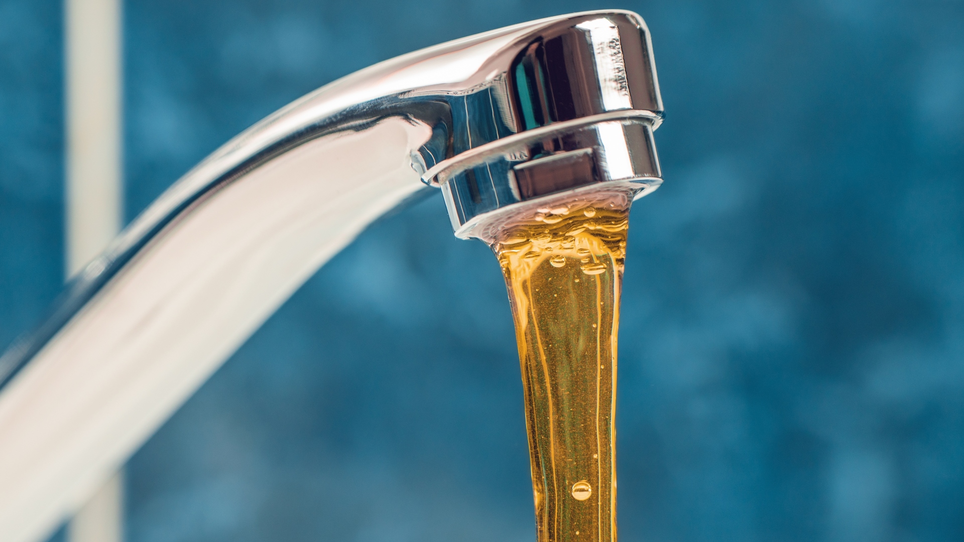 Millones en Texas bajo alerta: recomiendan no tomar agua del grifo