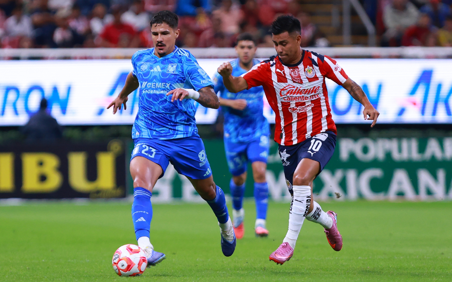 Chivas y Tigres empatan sin goles en el juego pendiente de la Jornada 1 ...