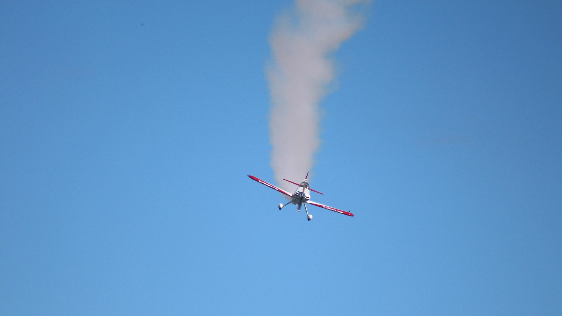 Avioneta ligera se estrella cerca de Greytown, Sudáfrica, y deja tres ...