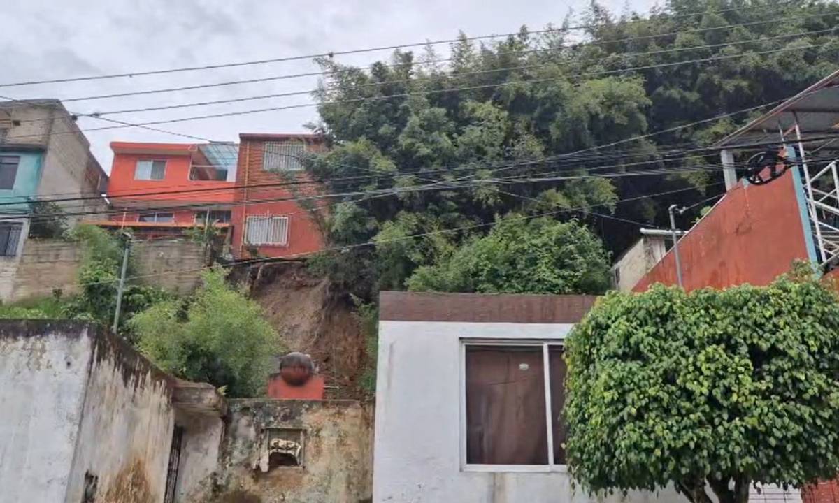 ¿Qué pasó en la colonia Santa Rosa de Xalapa con el derrumbe por lluvias?