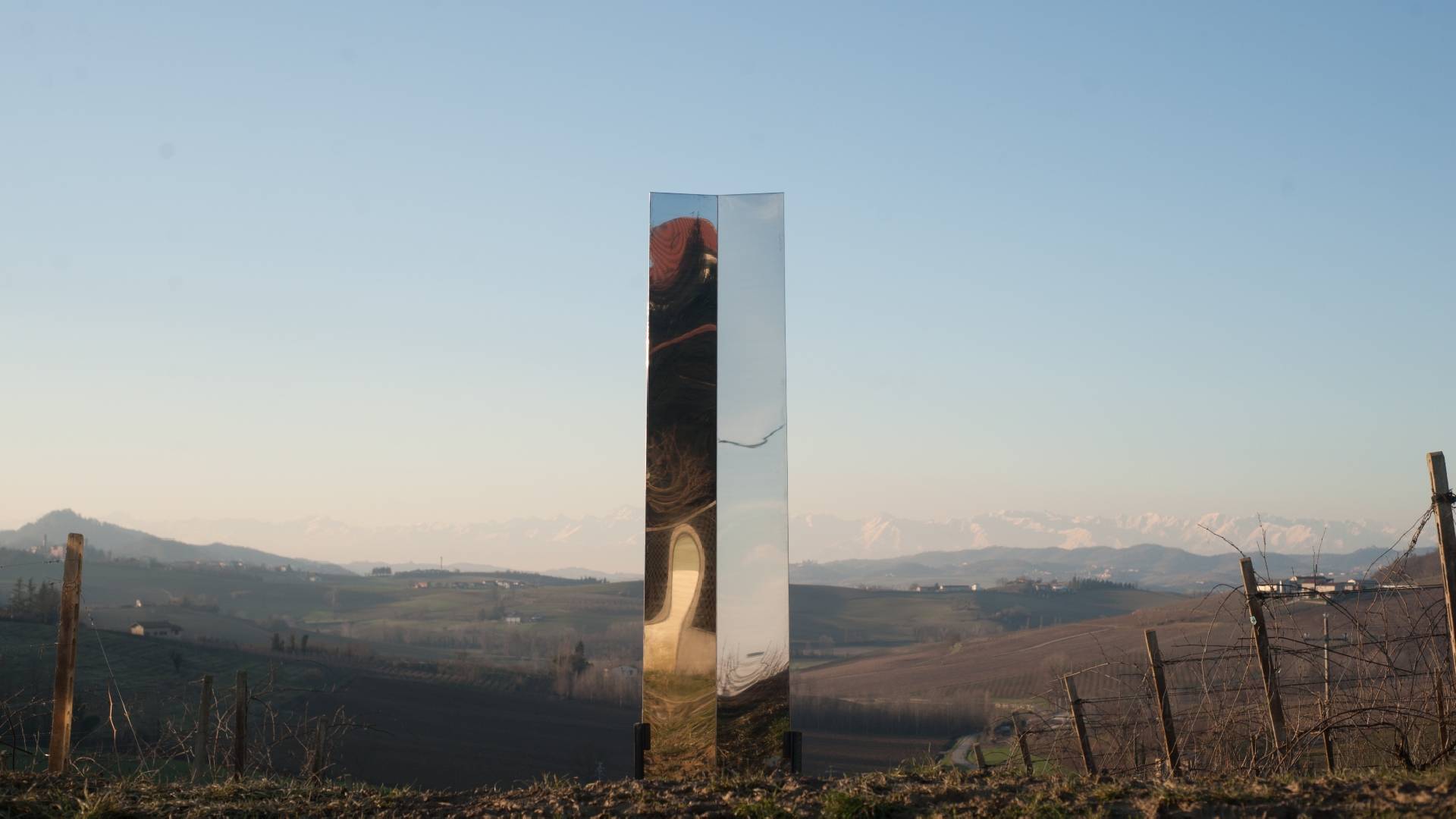 Misterio por la aparición de un monolito en el norte de Colorado