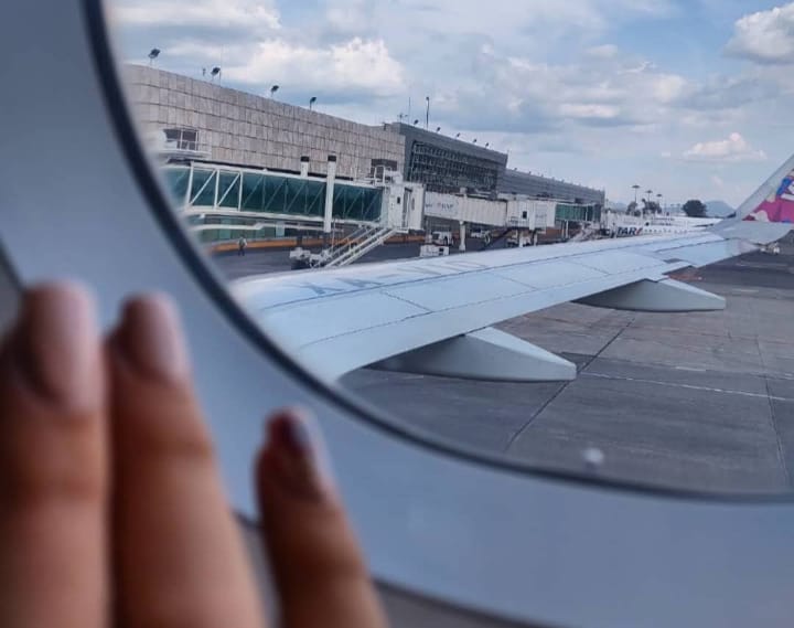 Mejores tips para viajar en avión y tener una experiencia única