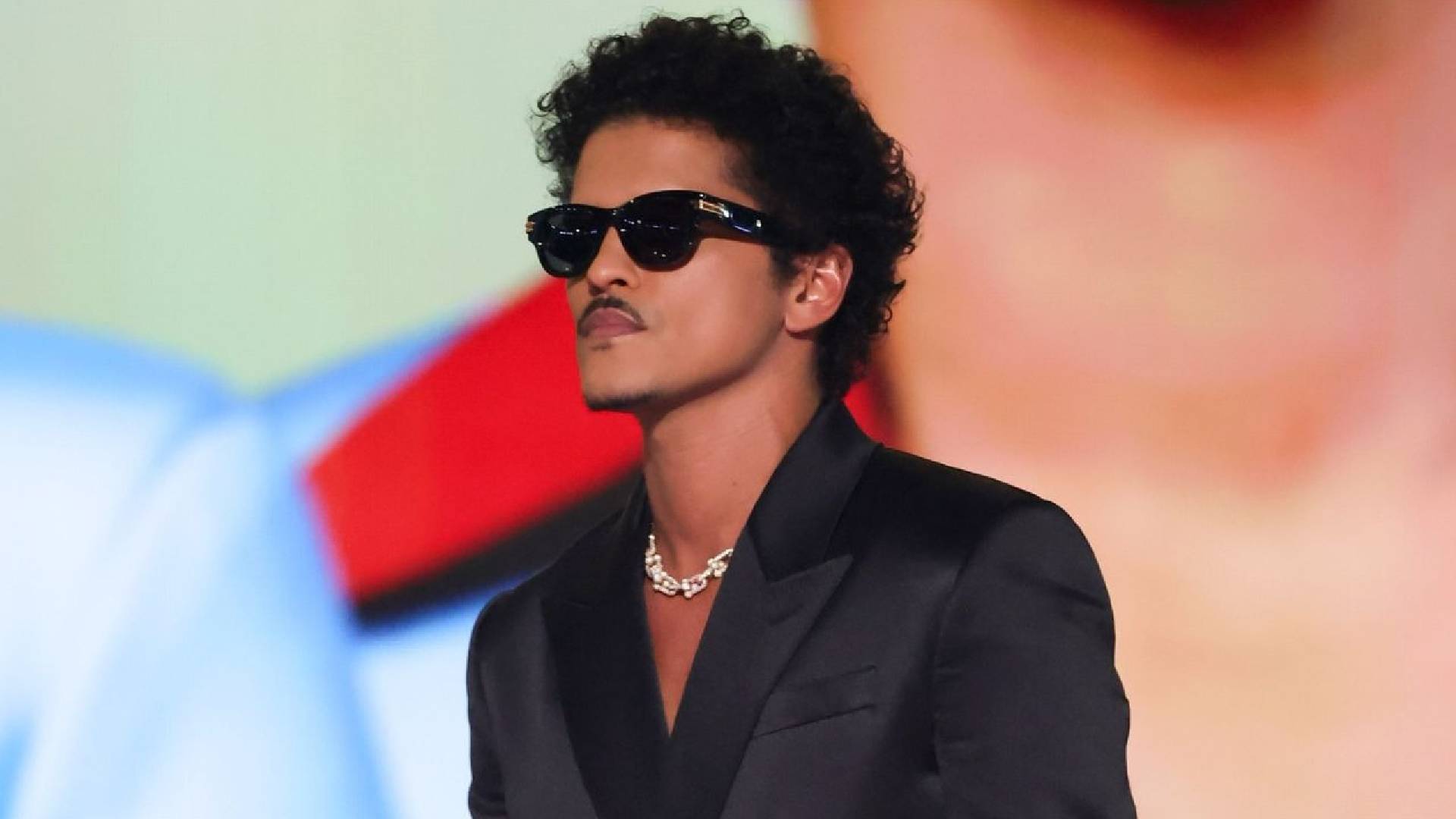 Bruno Mars confirma gira mundial 2025