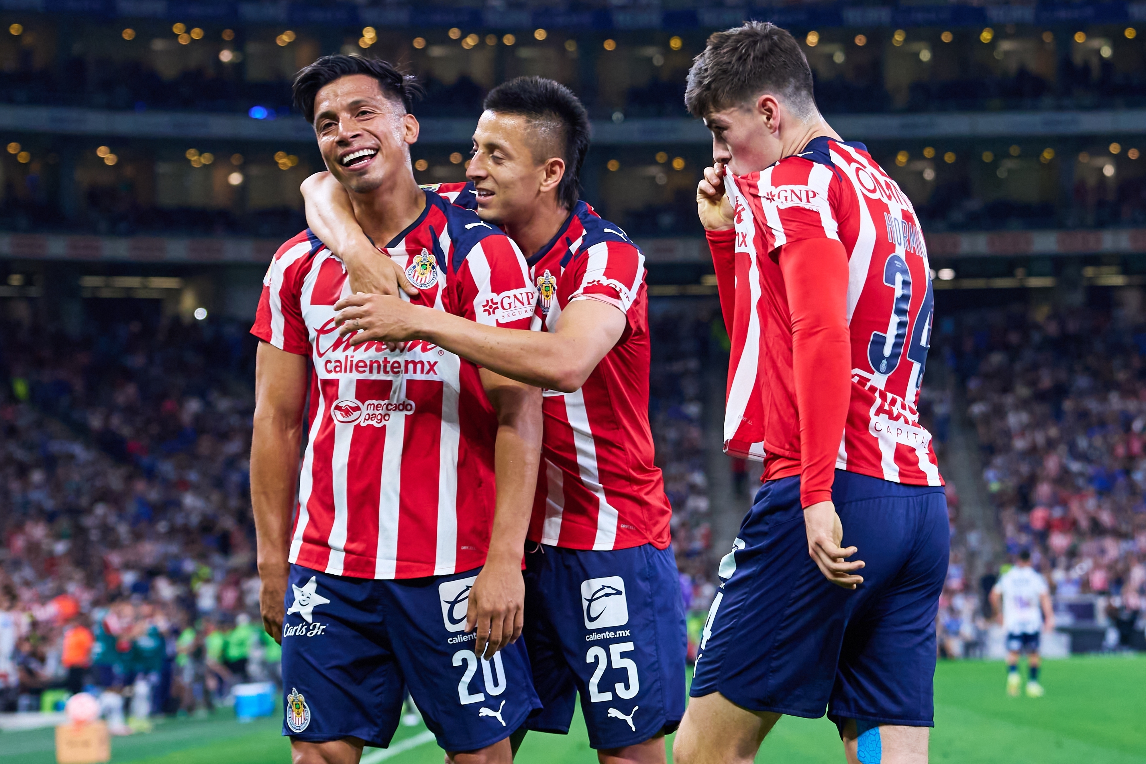 Chivas suma victoria de visita ante Rayados que se perdió el empate de ...