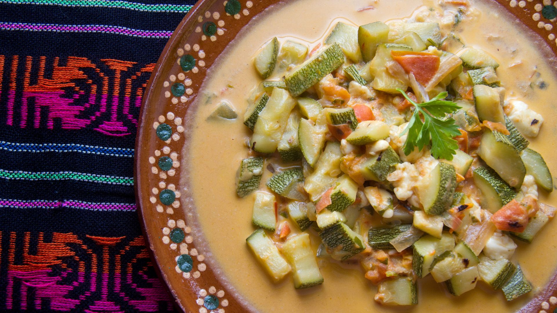 Receta fácil calabacitas a la mexicana 6 pasos