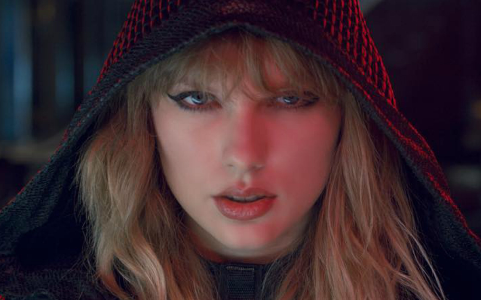 Mujeres somos más que incubadoras de bebés: Taylor Swift