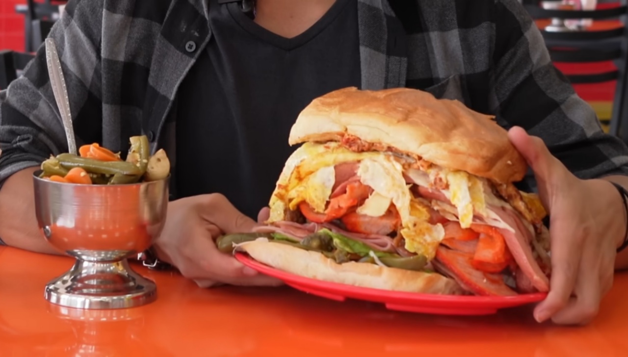 Tortas gigantes sur12: Así es el lugar más popular de CDMX con un reto ...