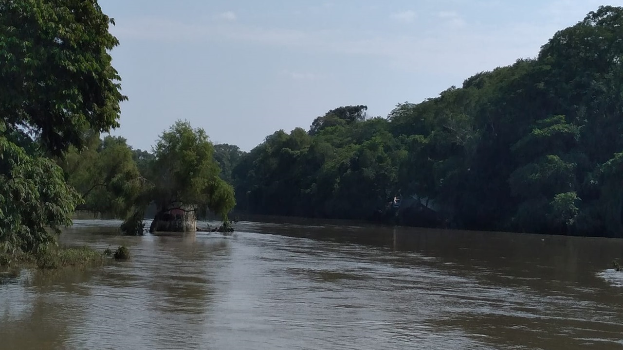 Mujer intentó salvar a su hija en río La Bomba en Veracruz y se ahogó