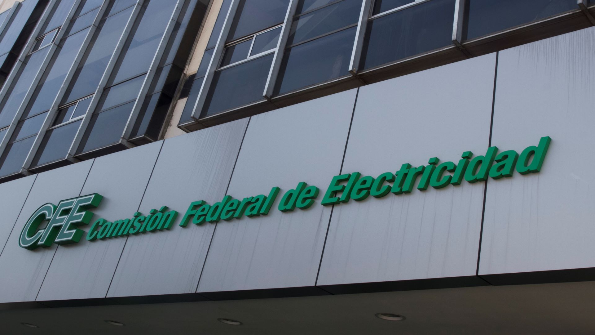 Van CFE y SUTERM por negociación del contrato colectivo