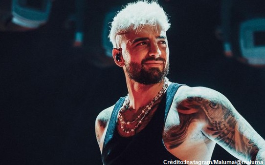 Maluma regala a fan de cumpleaños un beso en la boca. (VIDEO)