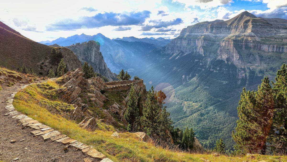 ¿Dónde está el mirador donde es posible moverse sobre las nubes?