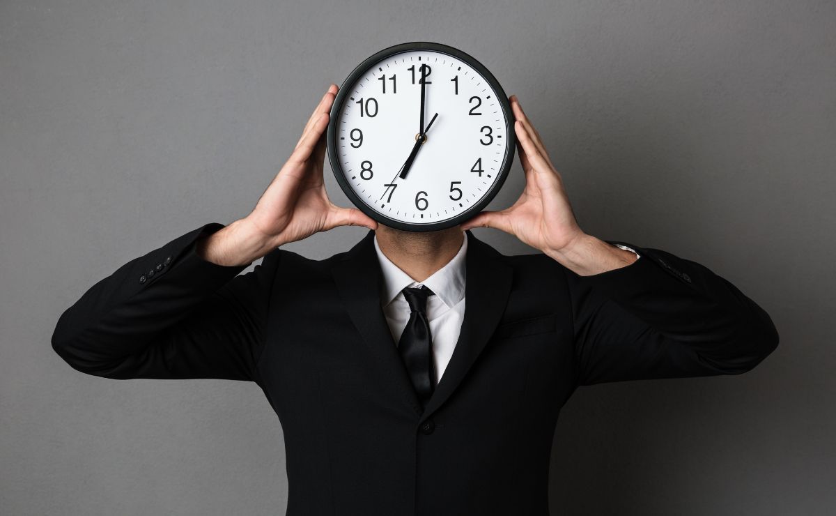 🕑 ¿Me pueden descontar salario por llegar tarde al trabajo?