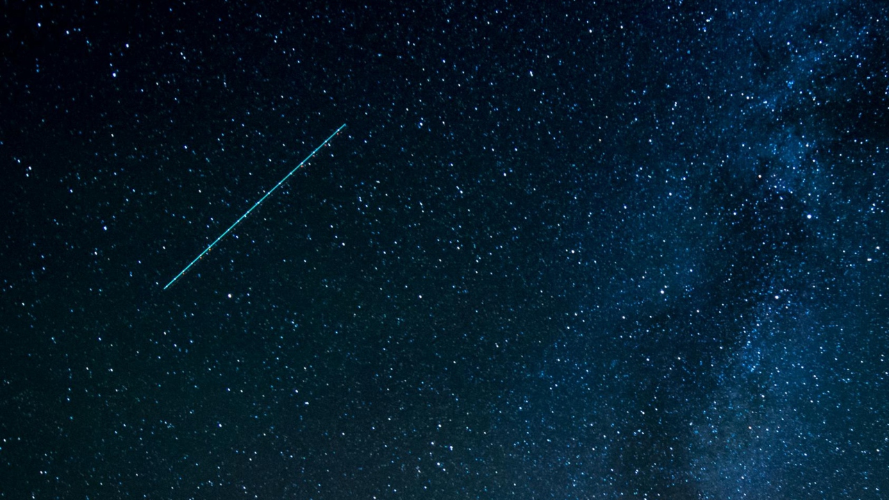 ¿Cómo se asignan los nombres de los cometas y qué significan?