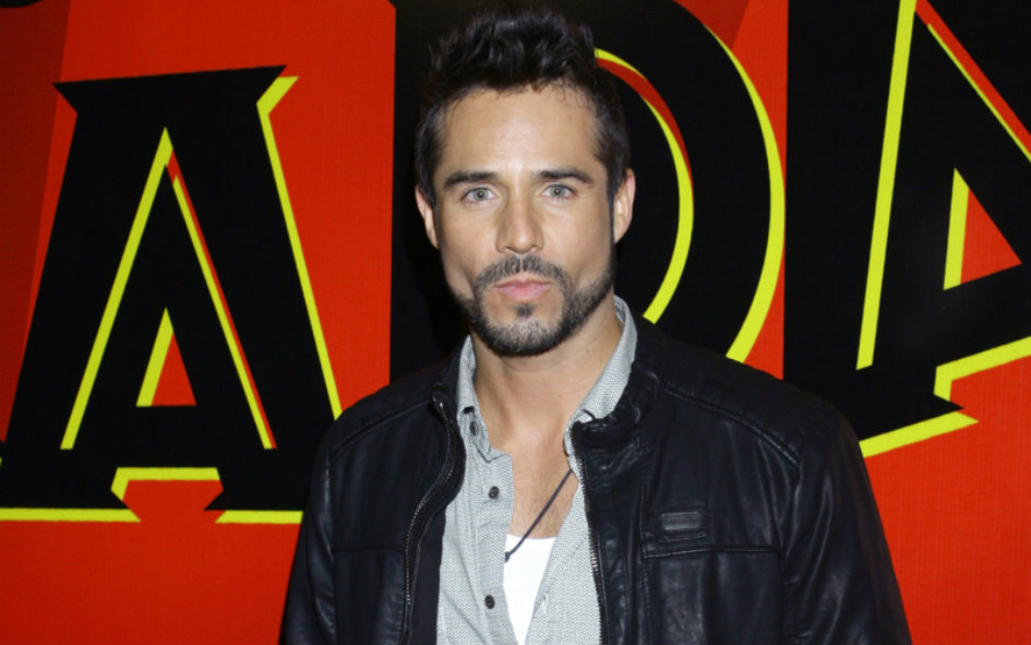 José Ron se estrena como cantante