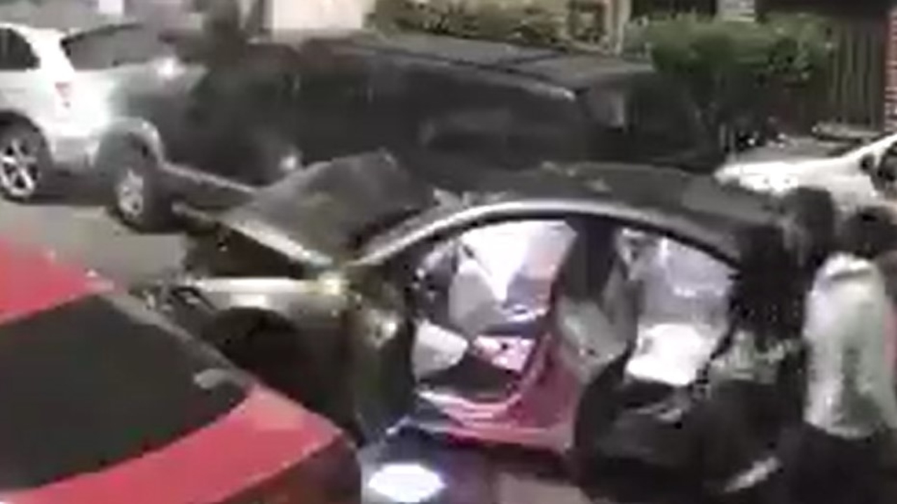 Destroza auto deportivo: Conductor ebrio provoca accidente múltiple en ...