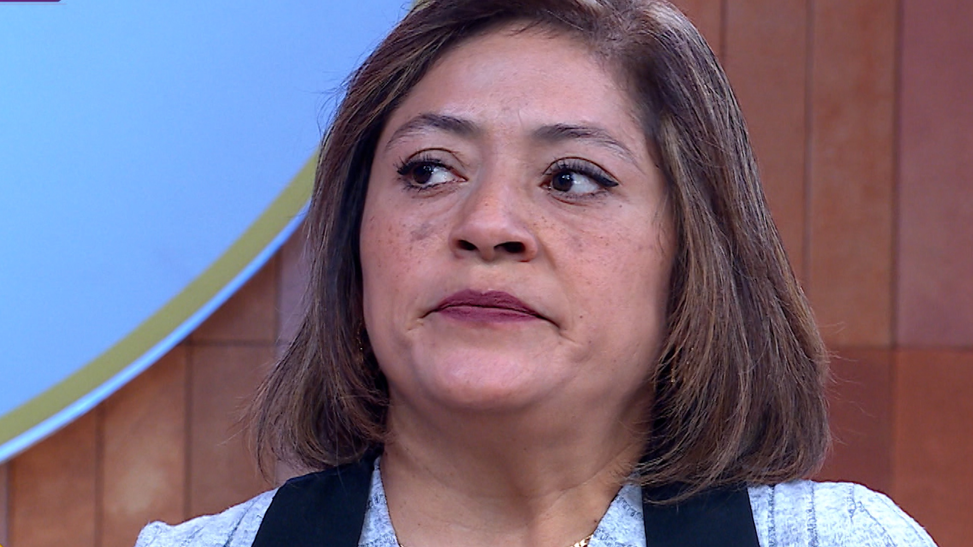 Rosa está dolida su hija quiere vivir amante de su marido