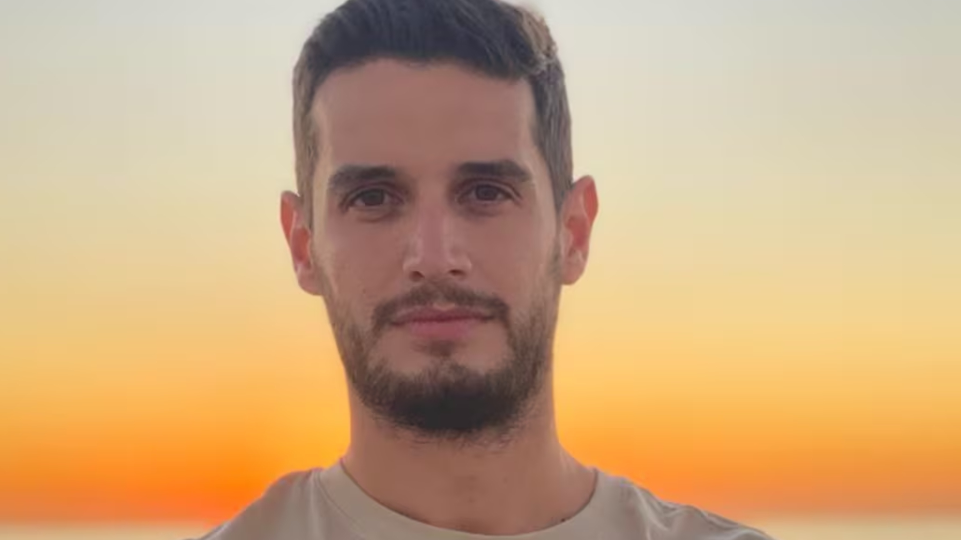 Adrián Marcelo pausa su carrera en la comedia y anuncia su retiro ...