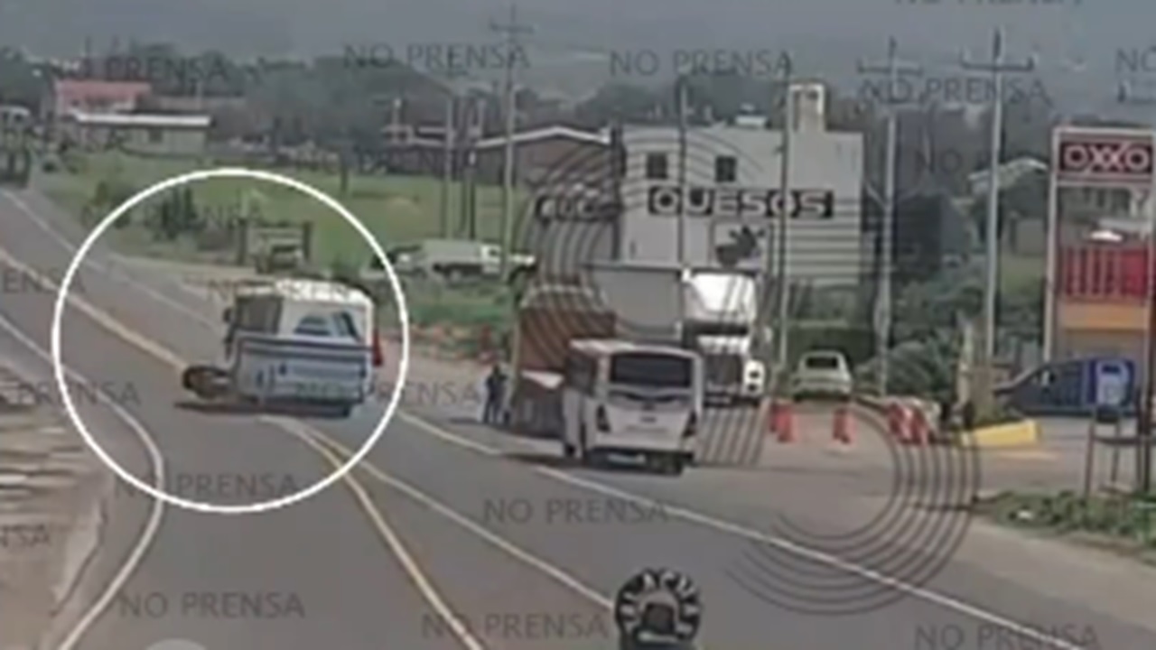 Carretera Tlaxco-Apizaco hoy 25 de julio de 2024: Captan momento exacto del choque fatal que ...