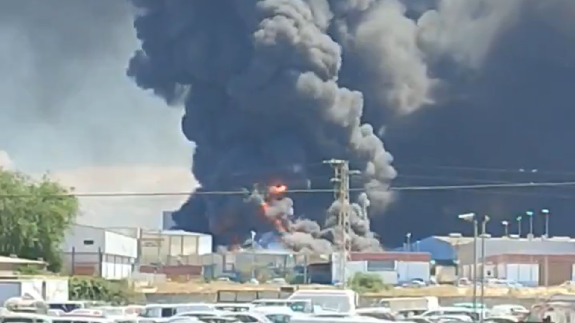 Explosión en planta química de Sevilla deja dos heridos; activan plan ...