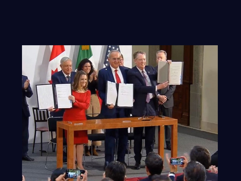 Celebra AMLO histórica firma de cambios al TMEC