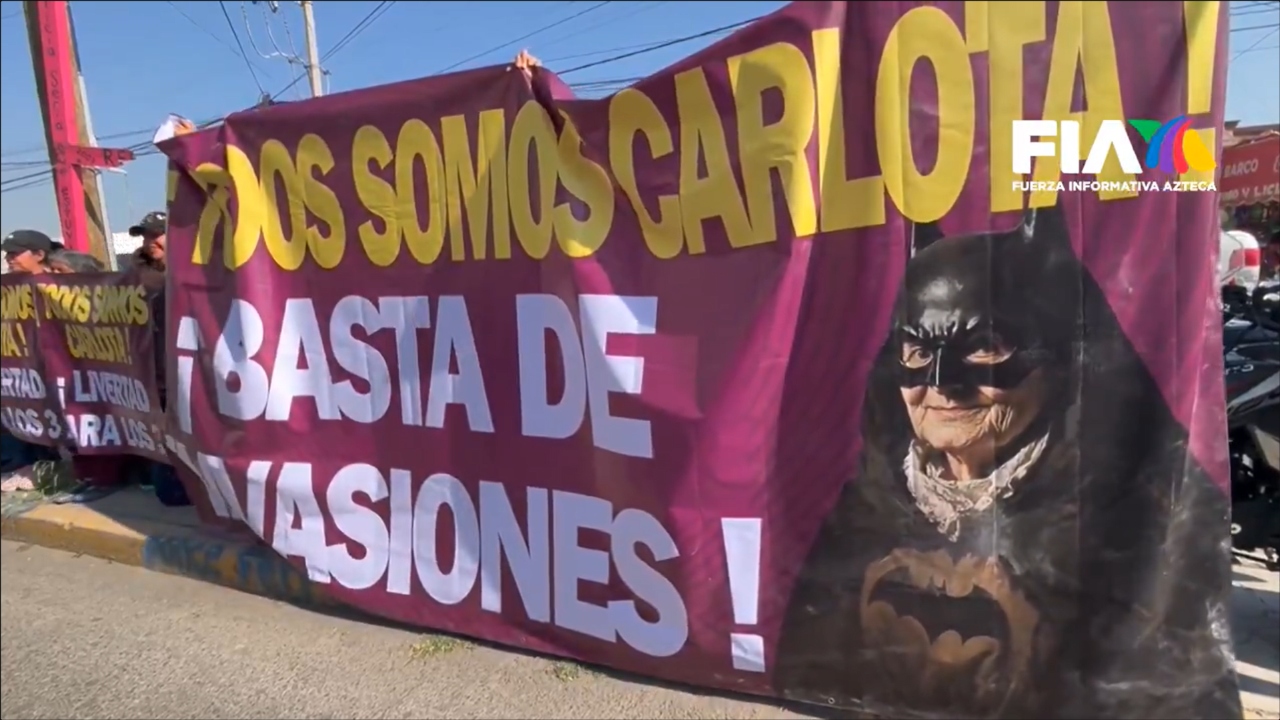 Carlota "N" recibe muestras de apoyo afuera del penal en Chalco ...