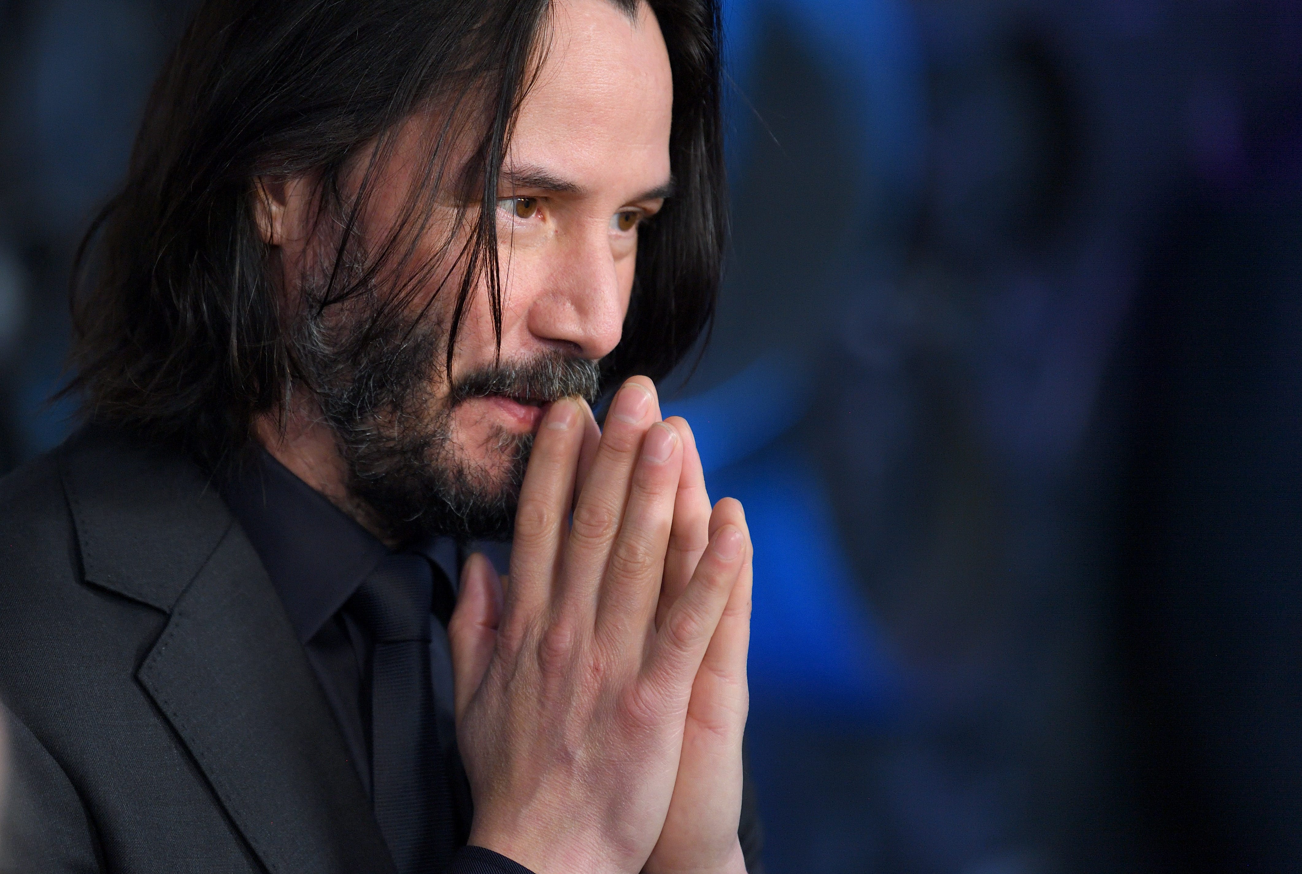 DC le da la bienvenida a un nuevo Batman: Keanu Reeves