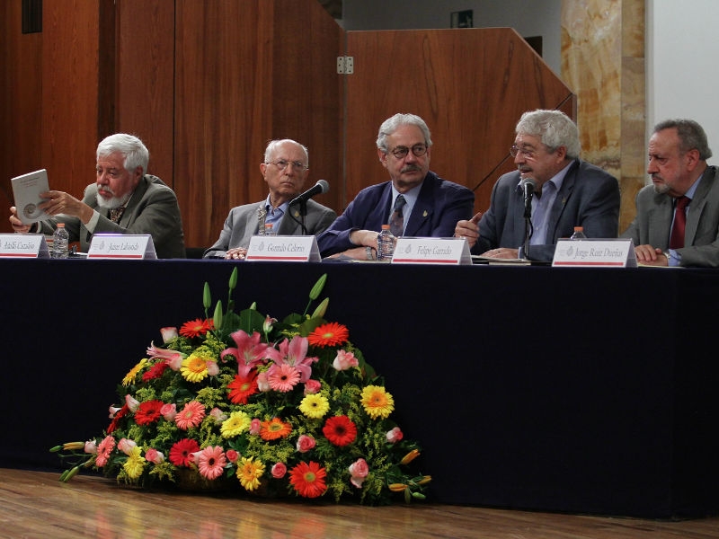 Rinden homenaje a Jaime Labastida por su trayectoria