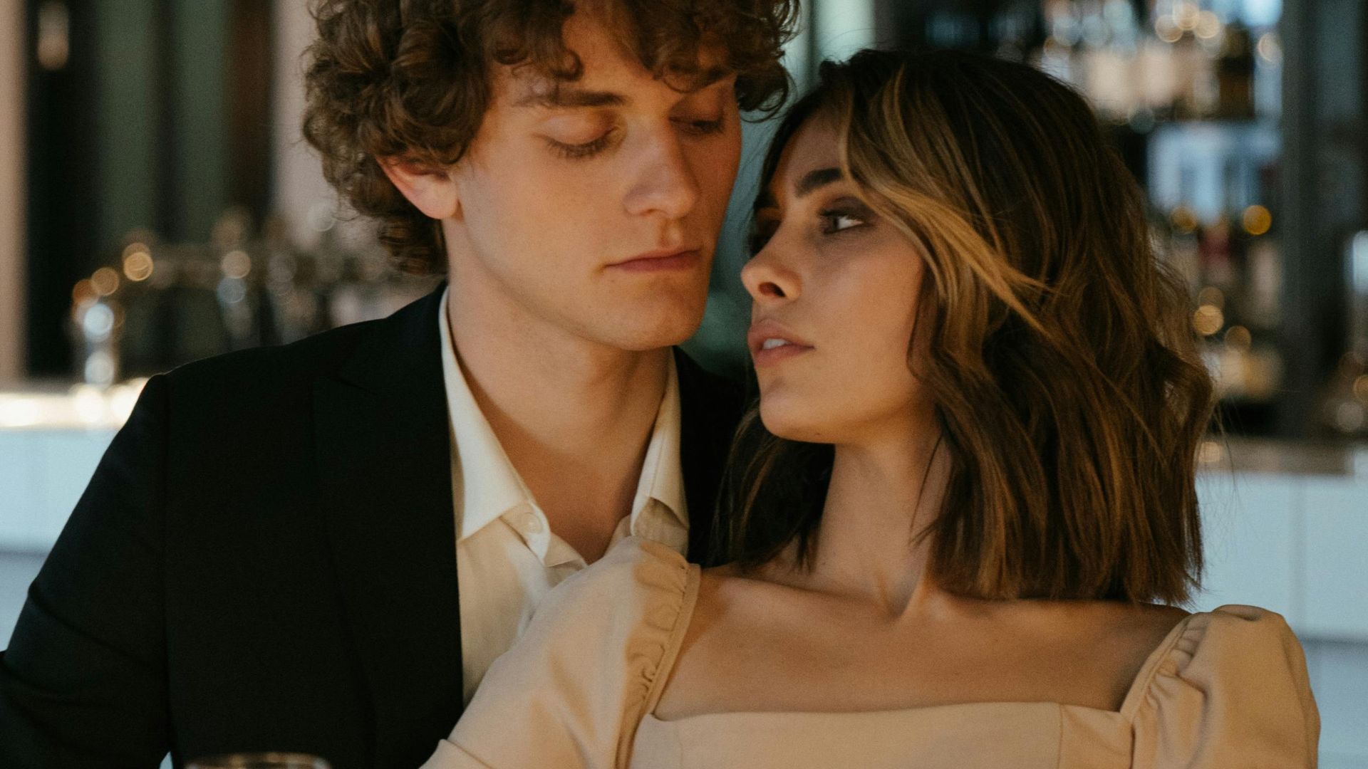 ¿Sabes si te hacen paperclipping? Así puedes reconocer esta práctica tóxica