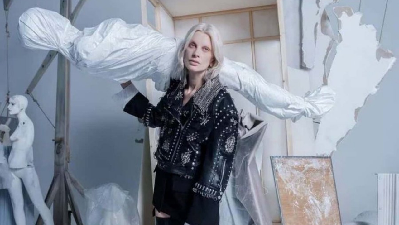 ¿Por qué una marca de ropa retiró su campaña publicitaria y qué tiene ...