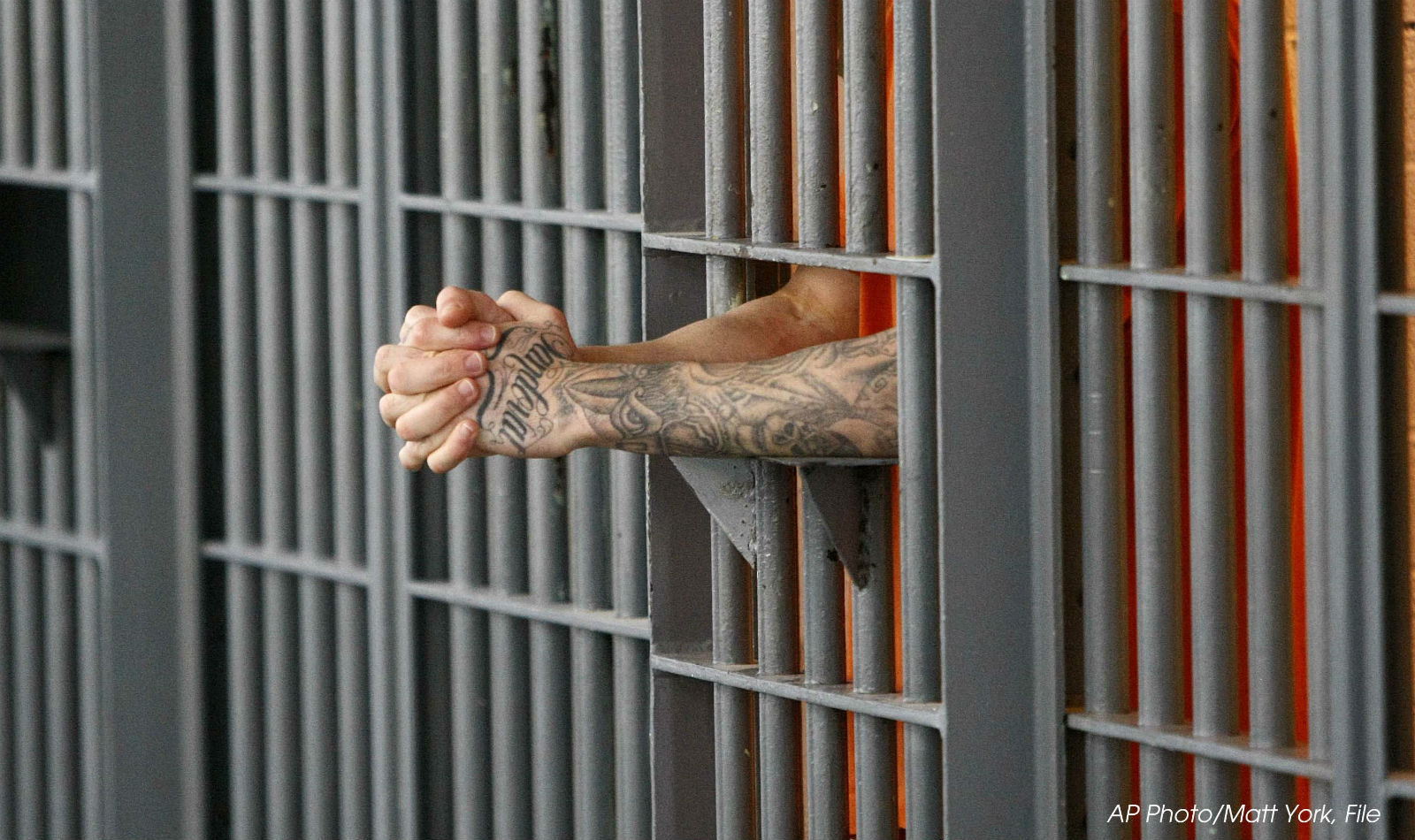 Reo sentenciado a 60 años de prisión escapa de penal