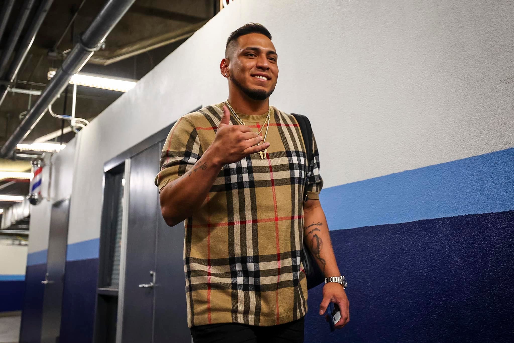 Tercera base Isaac Paredes deja Tampa Bay y es firmado por los Chicago Cubs