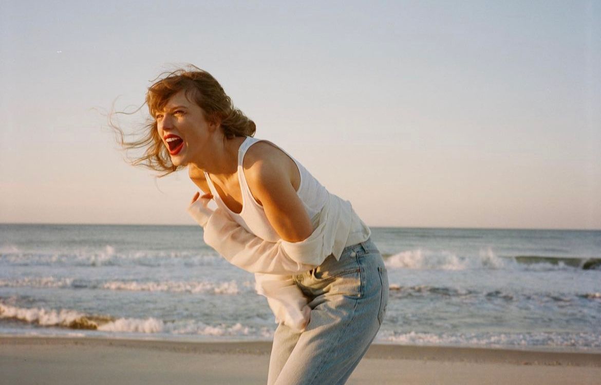 Taylor Swift estrena álbum musical este 27 de octubre