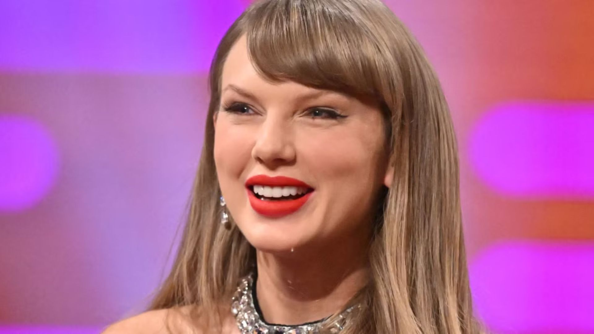 Taylor Swift reaparece con un cambio en el rostro que dejó a todos sin ...