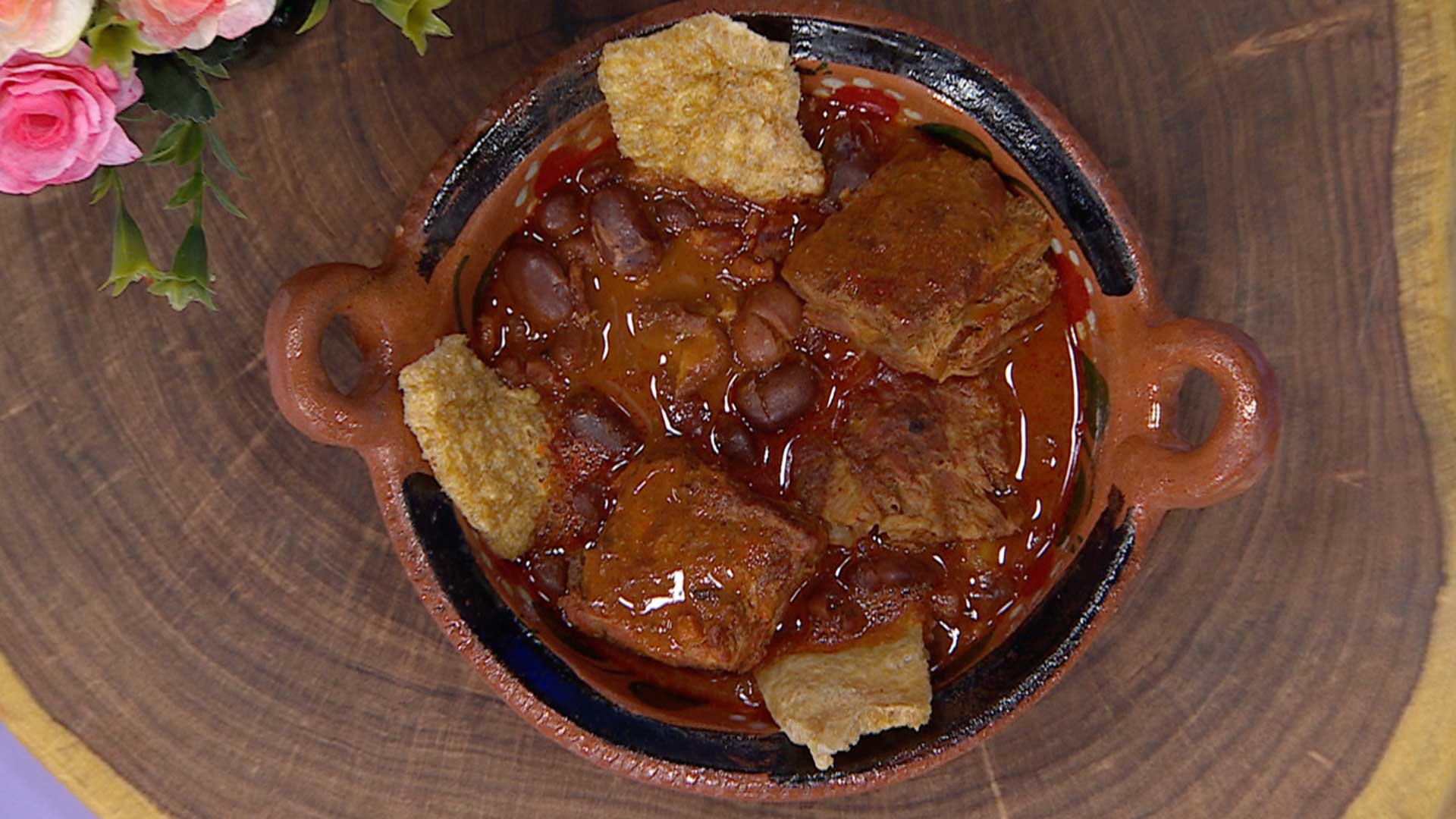 ¡Te enseñamos a hacer un delicioso Mole con ayocotes!