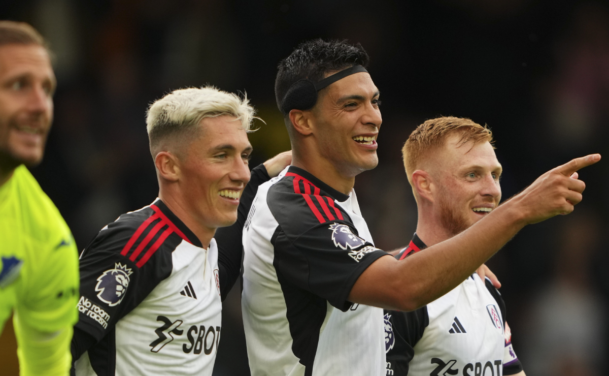 El primer gol de Raúl Jiménez con el Fulham (Video)