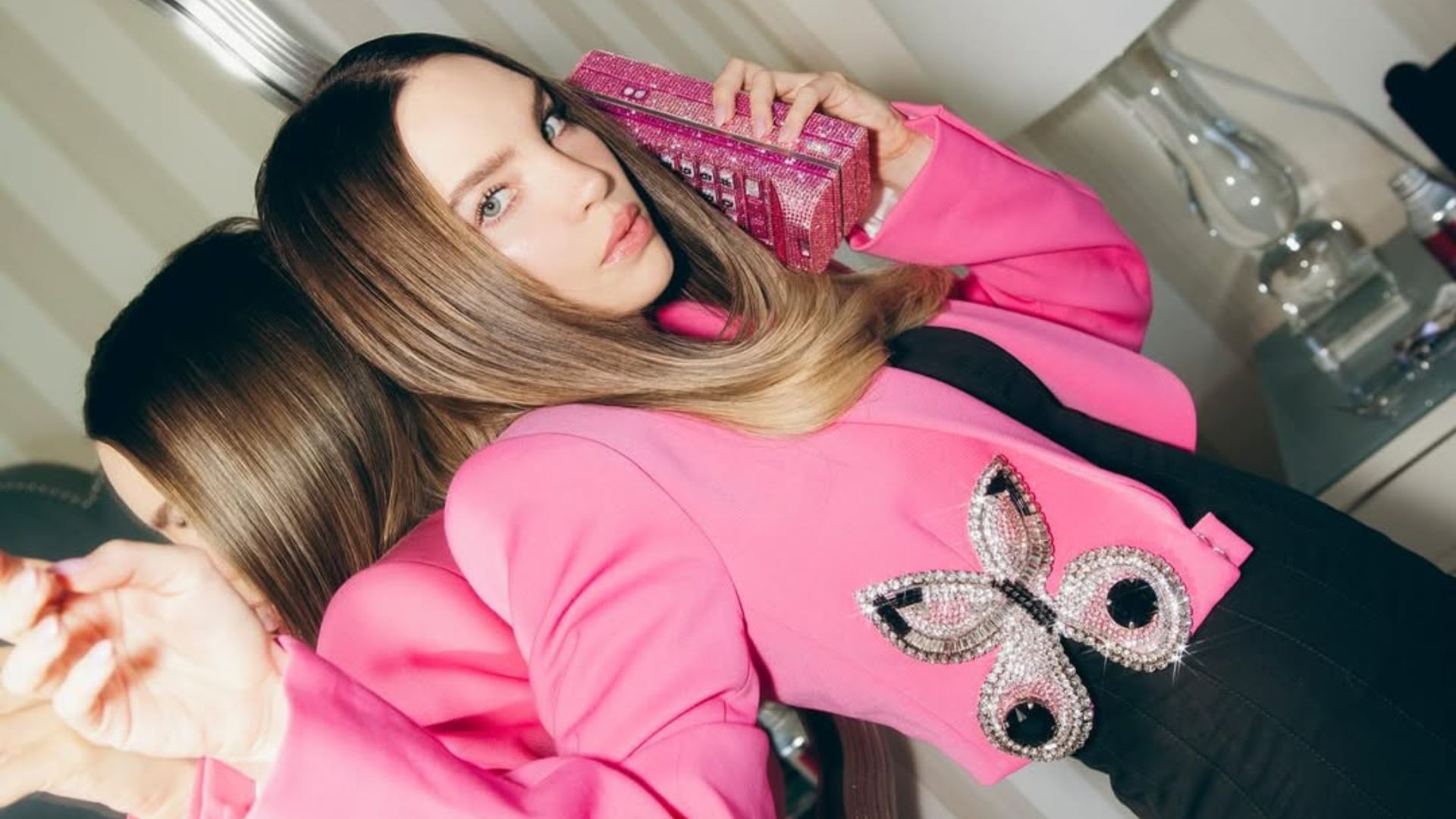 Ganando, como siempre: Belinda lanzará un cover de “Frijolero”, canción ...