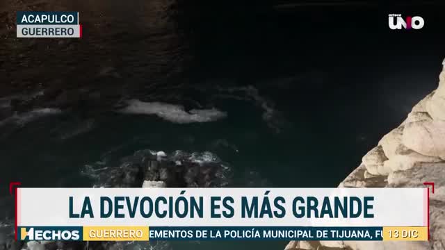 Show de Clavadistas de La Quebrada festejan a la Virgen María