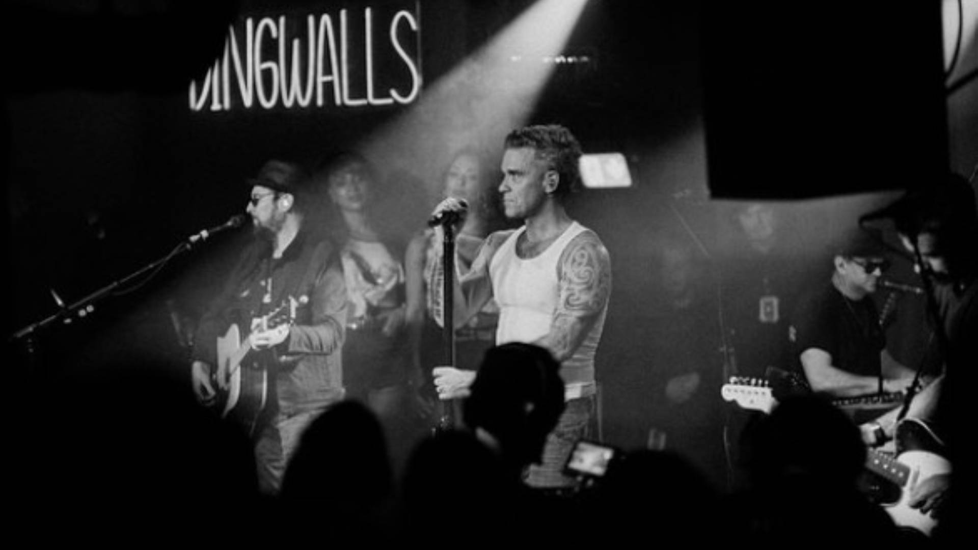 Inyecciones para bajar de peso que están dejando ciego a Robbie Williams