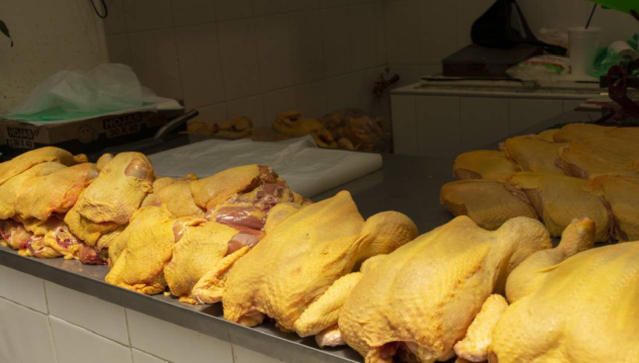 Precio del pollo en México aumenta en un 47% tras la Cuaresma