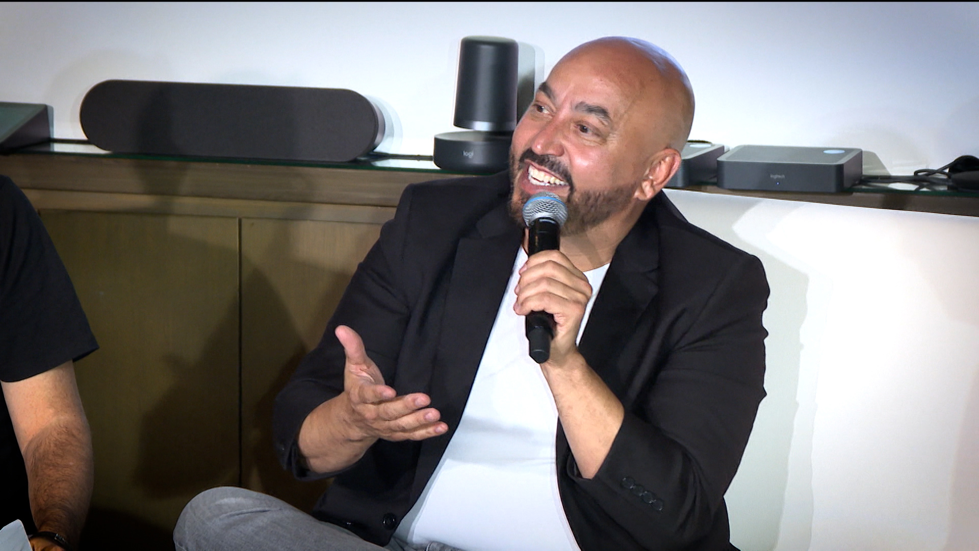 Lupillo Rivera presentó su 'polémico' libro en México