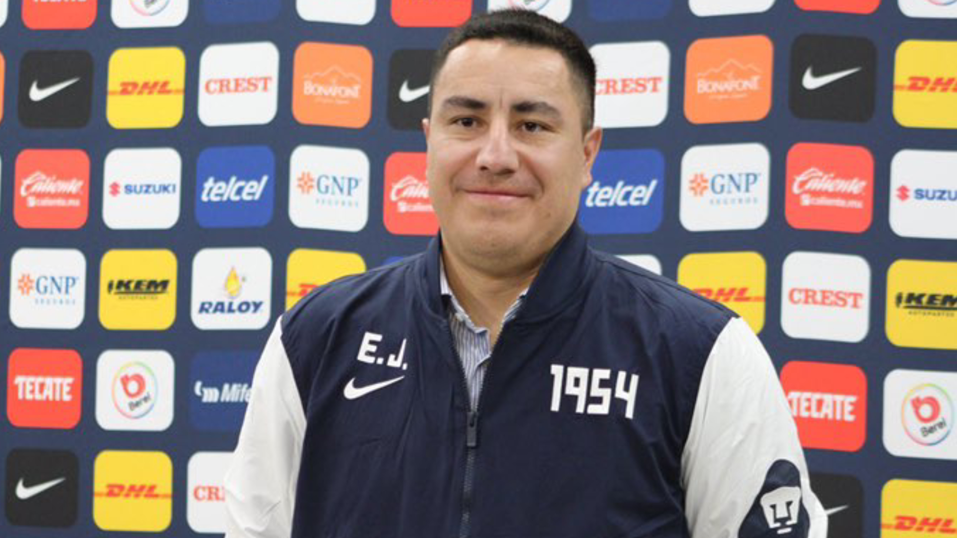 El emotivo discurso de Efraín Juárez en su presentación con Pumas: al ...