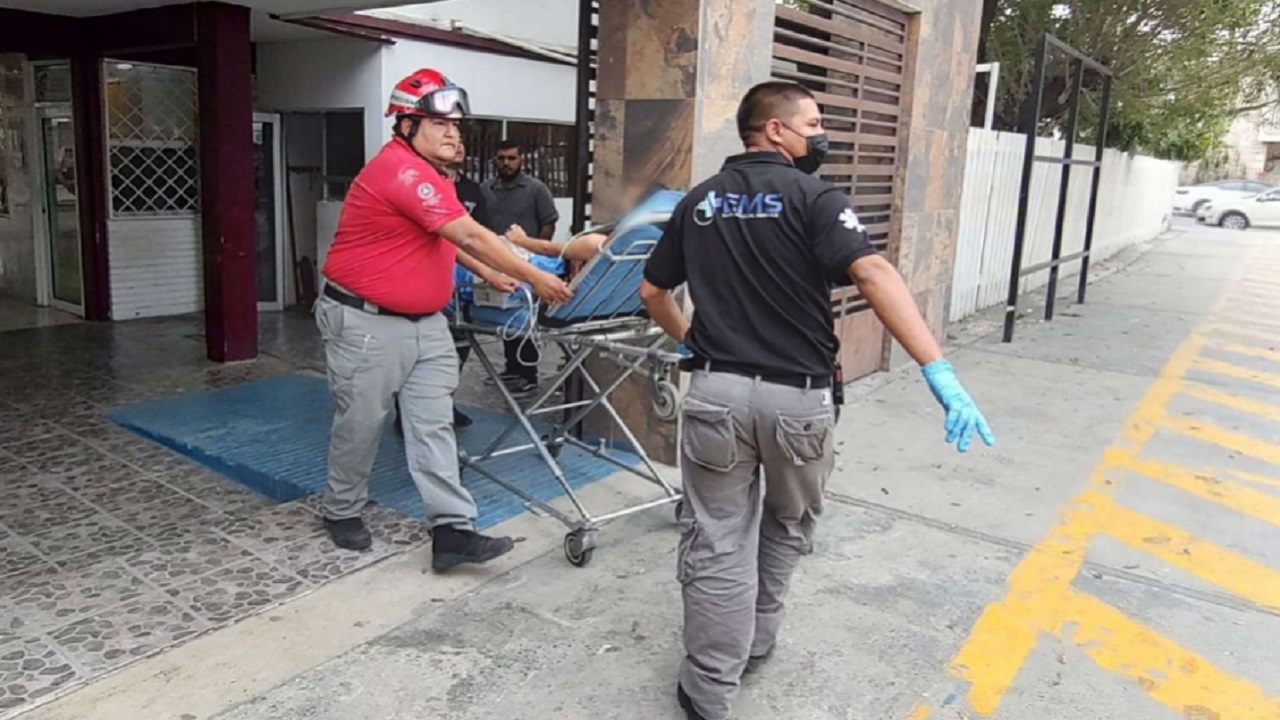 Explosión en clase de química deja a 7 estudiantes con quemaduras