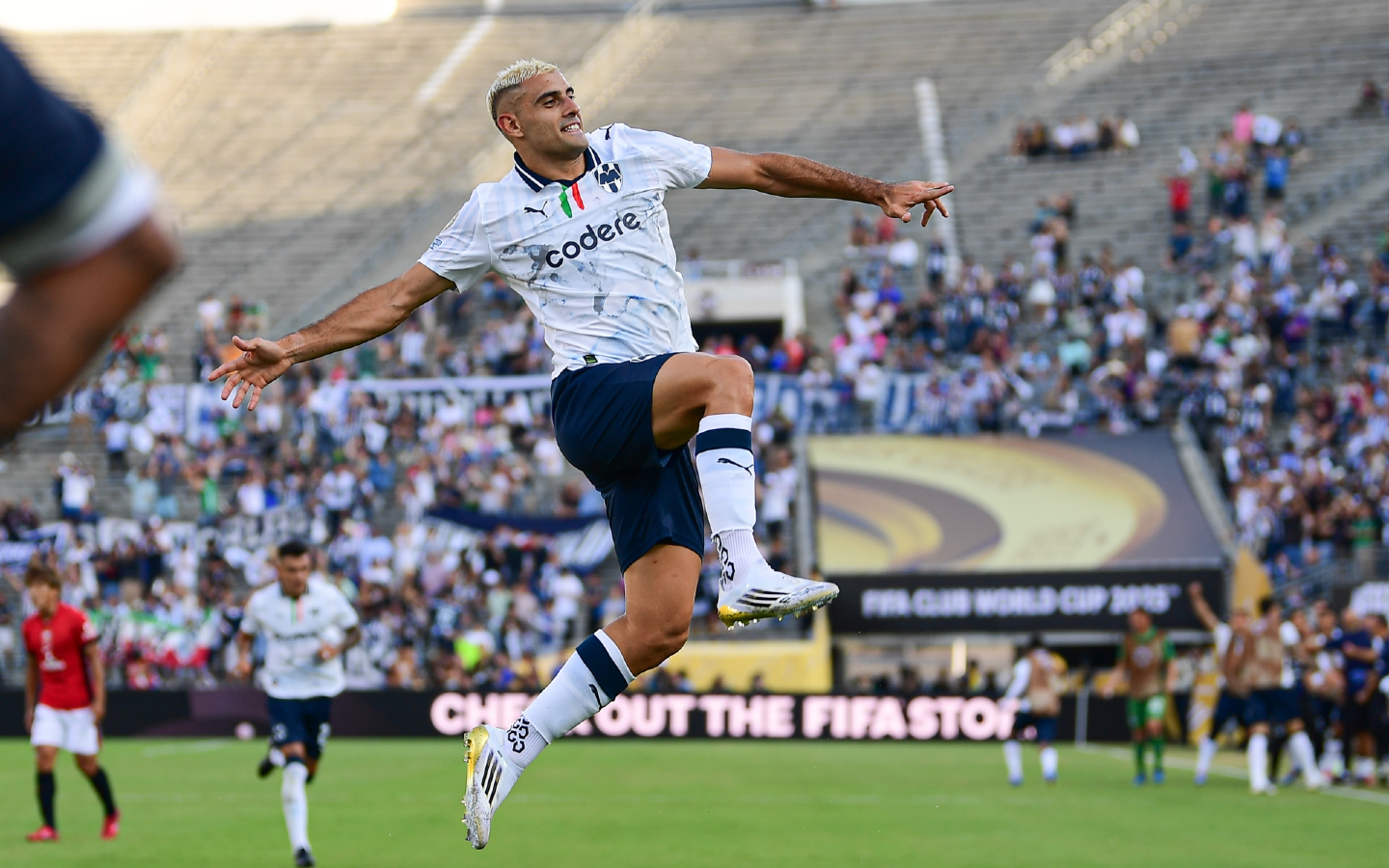 Rayados vence a Urawa Red Diamonds y avanza a Octavos de Final en el ...