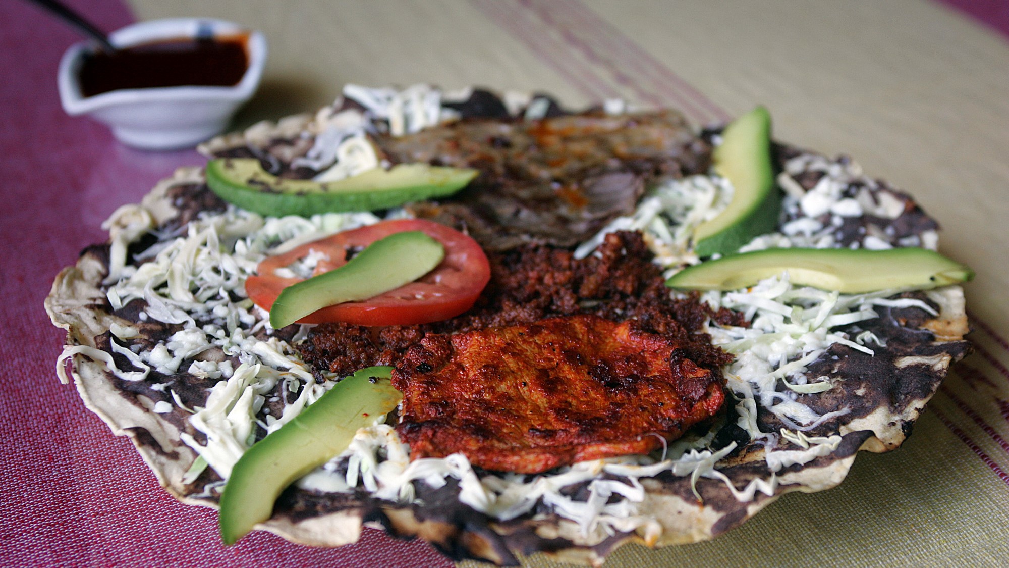 ¿Cuál es el platillo favorito de los mexicanos? La Tlayuda de Oaxaca le ...