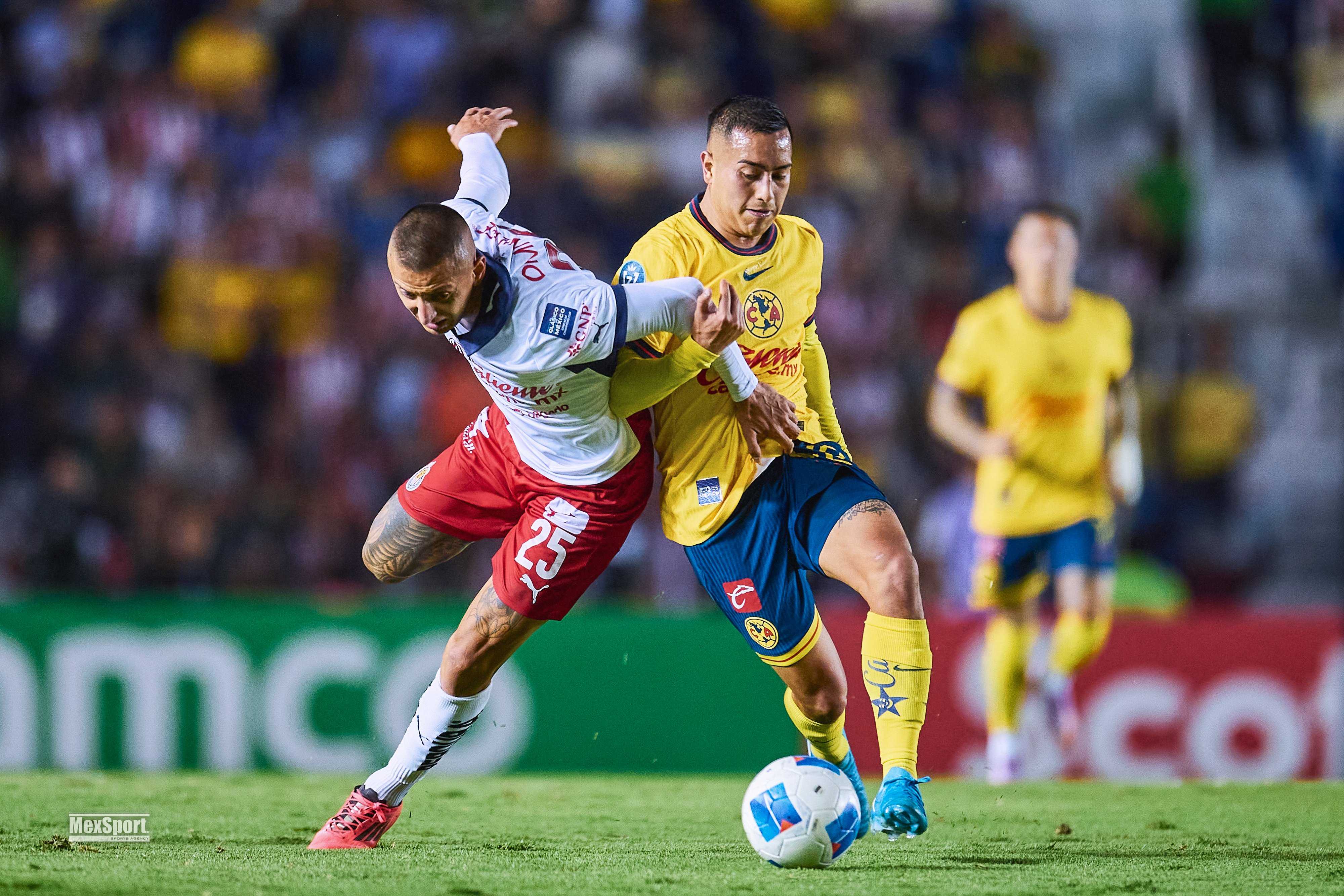 América golea a Chivas y se clasifica a Cuartos de Final de la Concachampions 2025