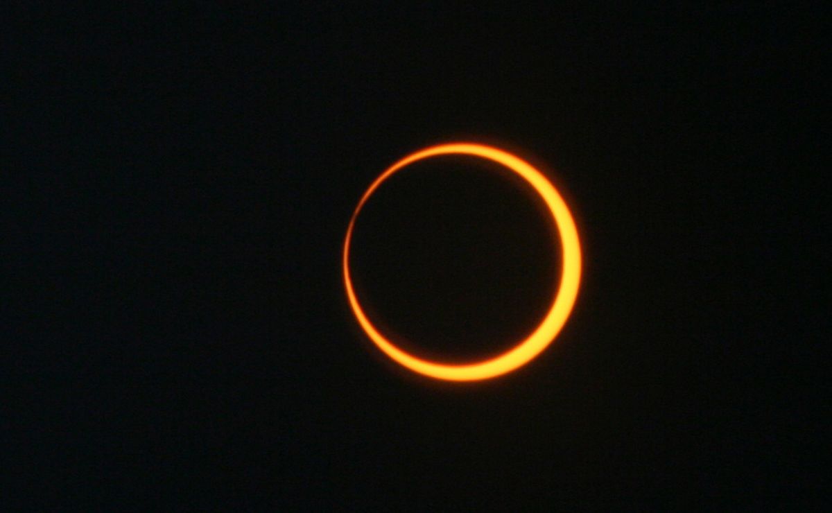 😮Cómo ver el eclipse solar 2023 el 14 de octubre por internet y gratis