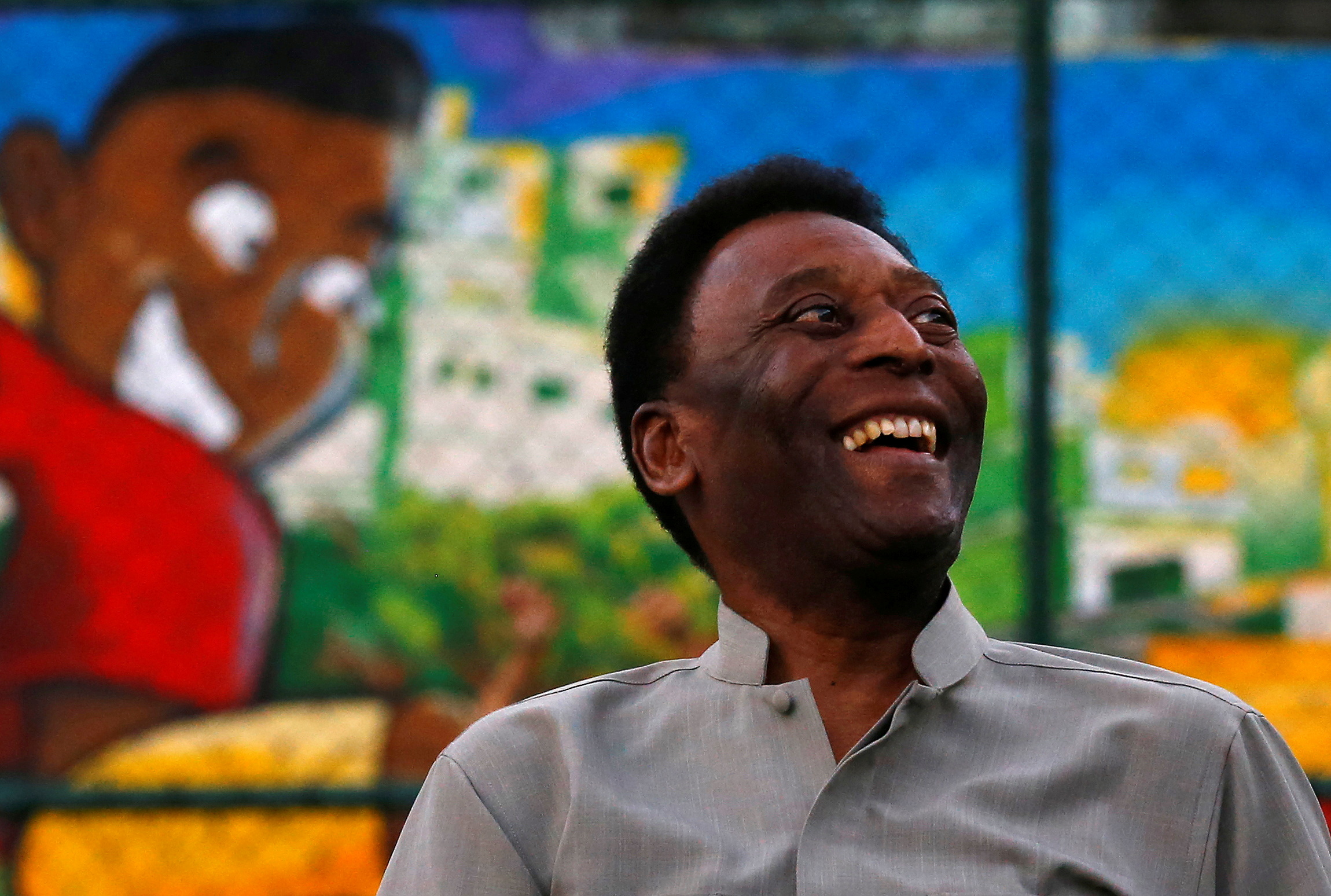 Pelé es hospitalizado por tratamiento de tumor de colon