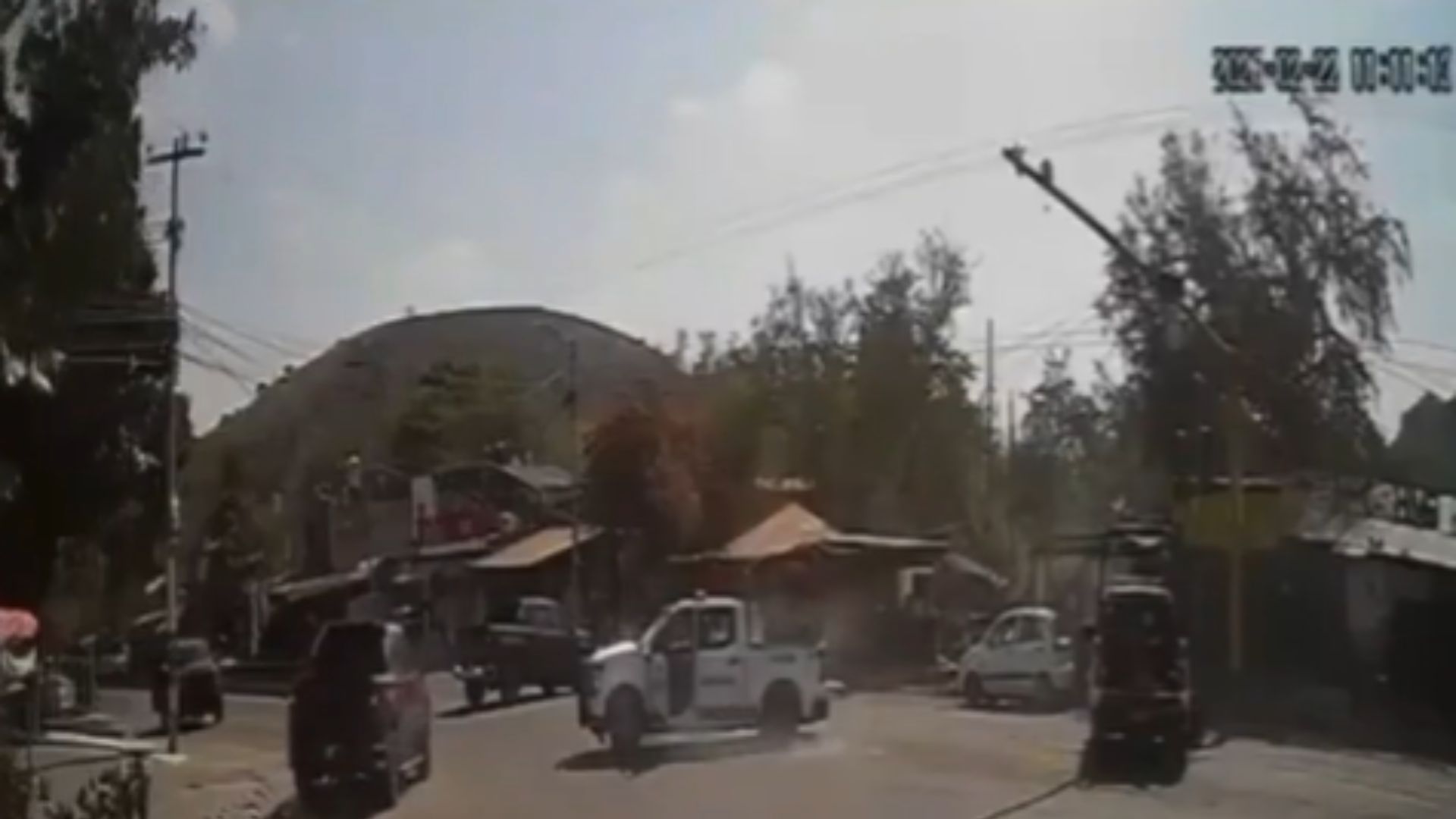 Video: ataque armado entre oficiales y civiles deja 16 muertos, Zapopan ...