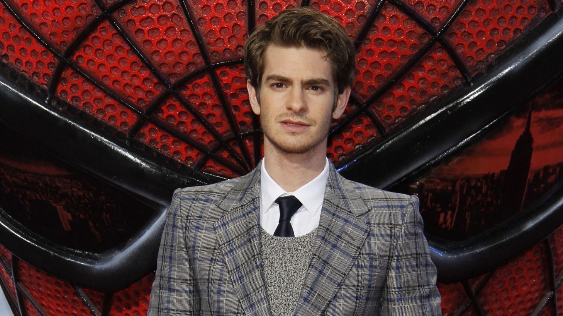 IRRECONOCIBLE: Andrew Garfield reaparece en redes y el internet explotó ...